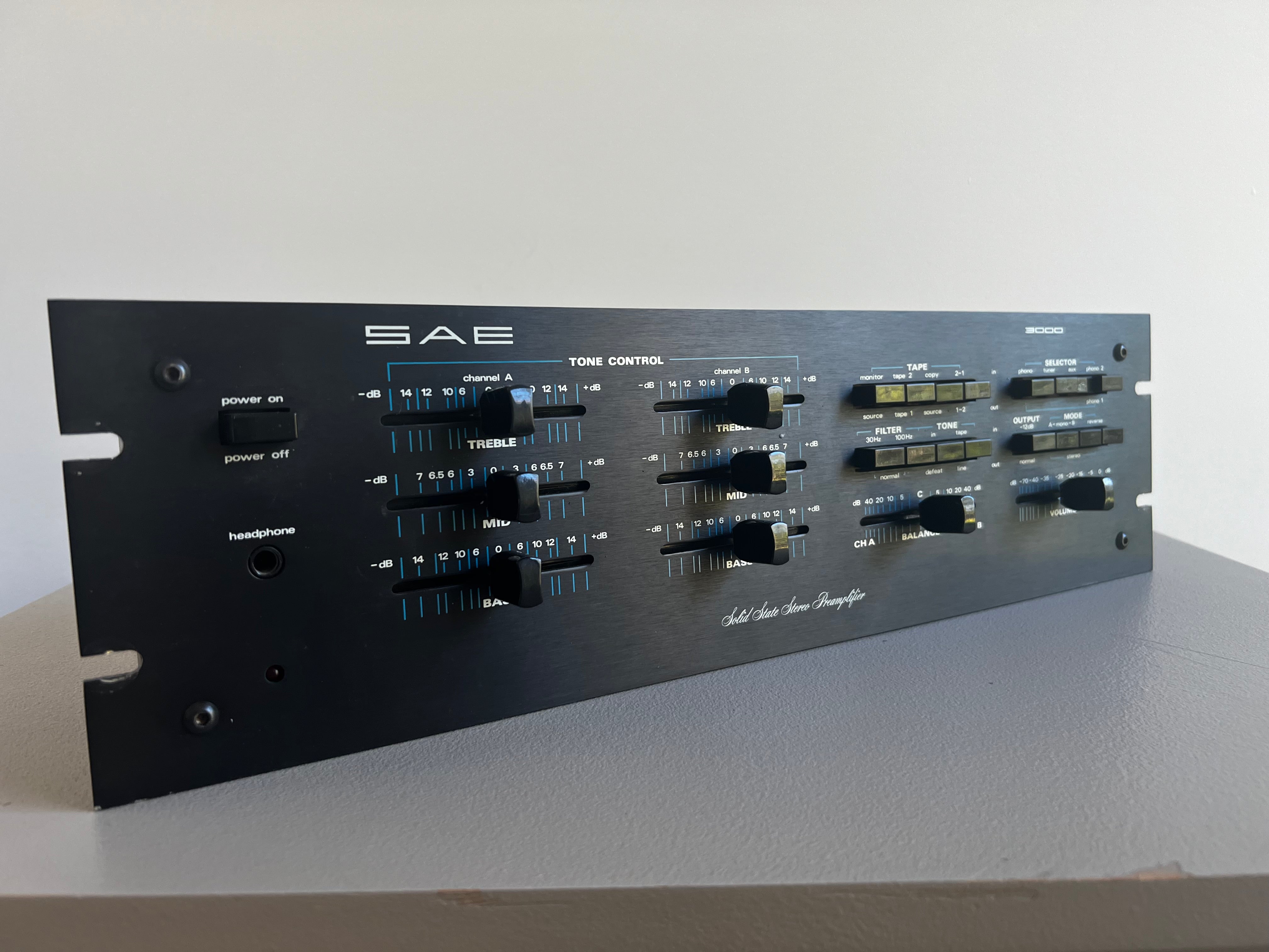 SAE 3000 _Préamplificateur – image sonore